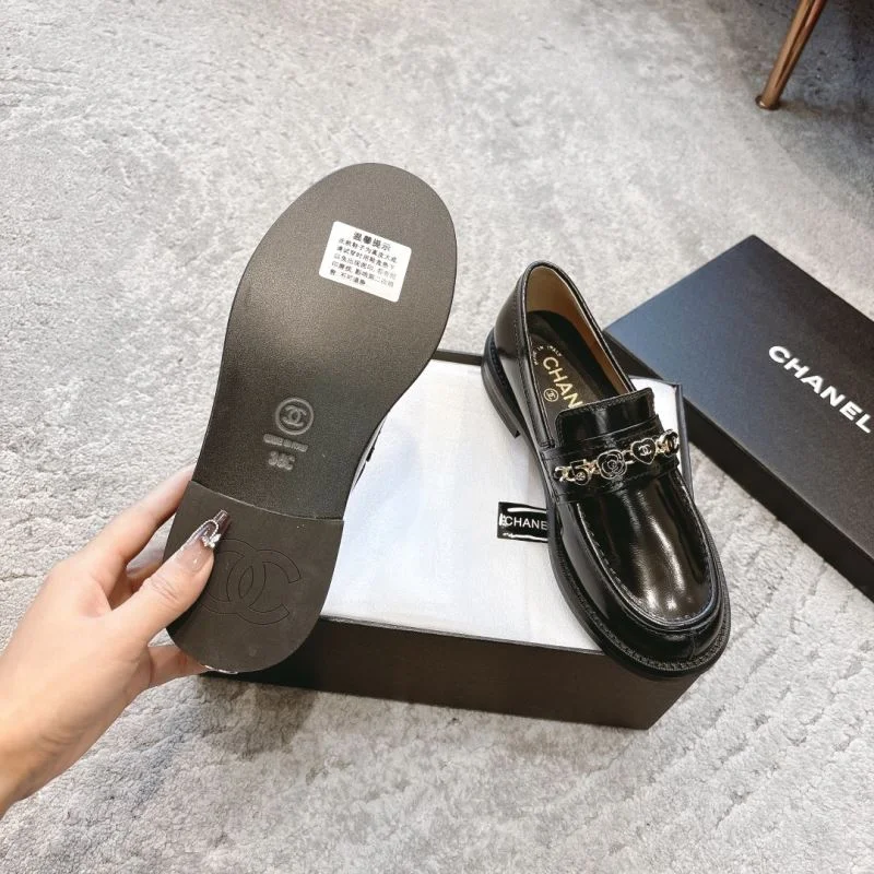 Top match Chanel Low Shoes
