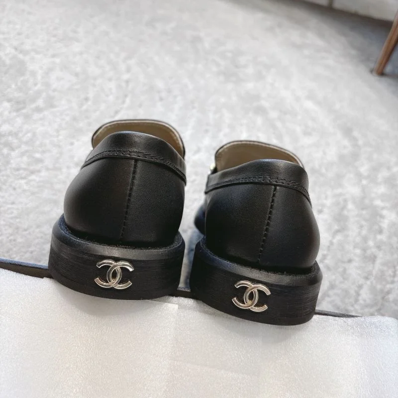 Brand-original Chanel Low Shoes