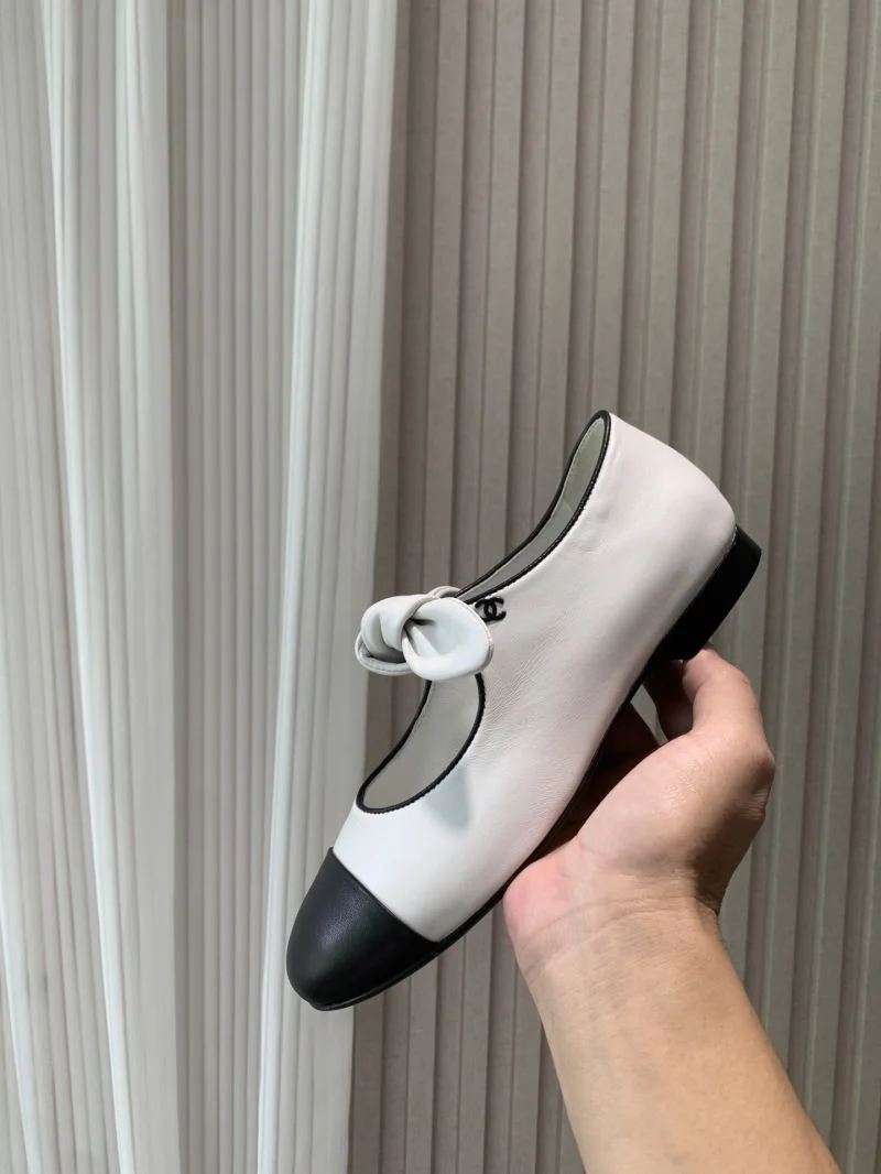 Chanel Low Shoes