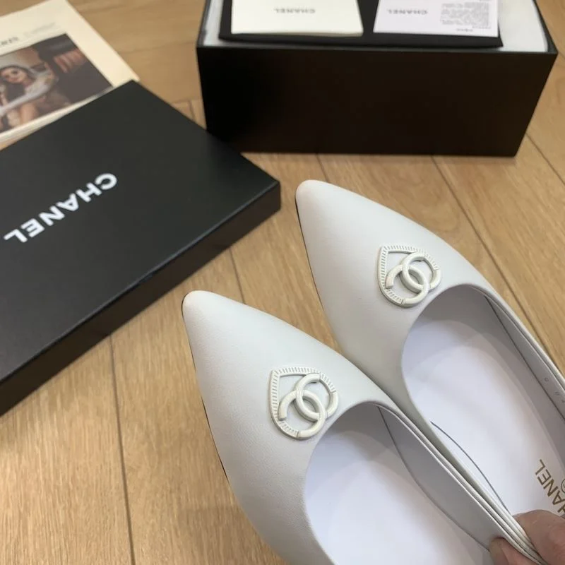 Perfect replica Chanel Low Shoes
