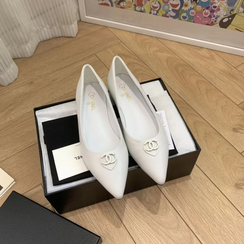 Perfect replica Chanel Low Shoes