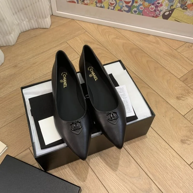 Perfect replica Chanel Low Shoes