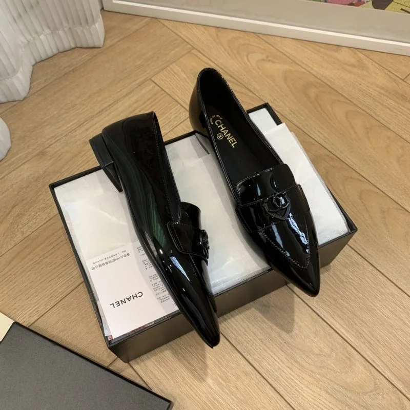 Exact replica Chanel Low Shoes