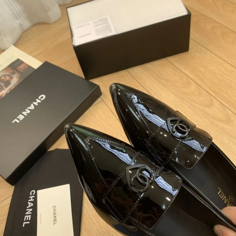 Exact replica Chanel Low Shoes