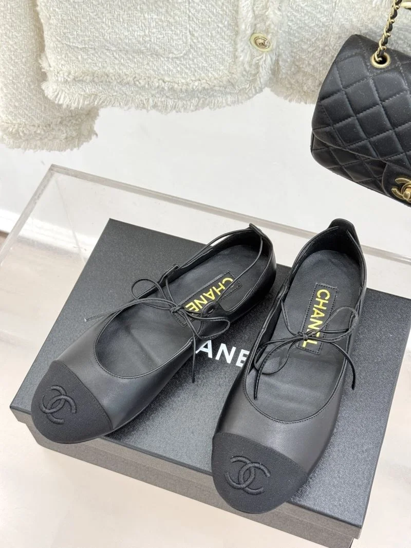 Top match Chanel Low Shoes
