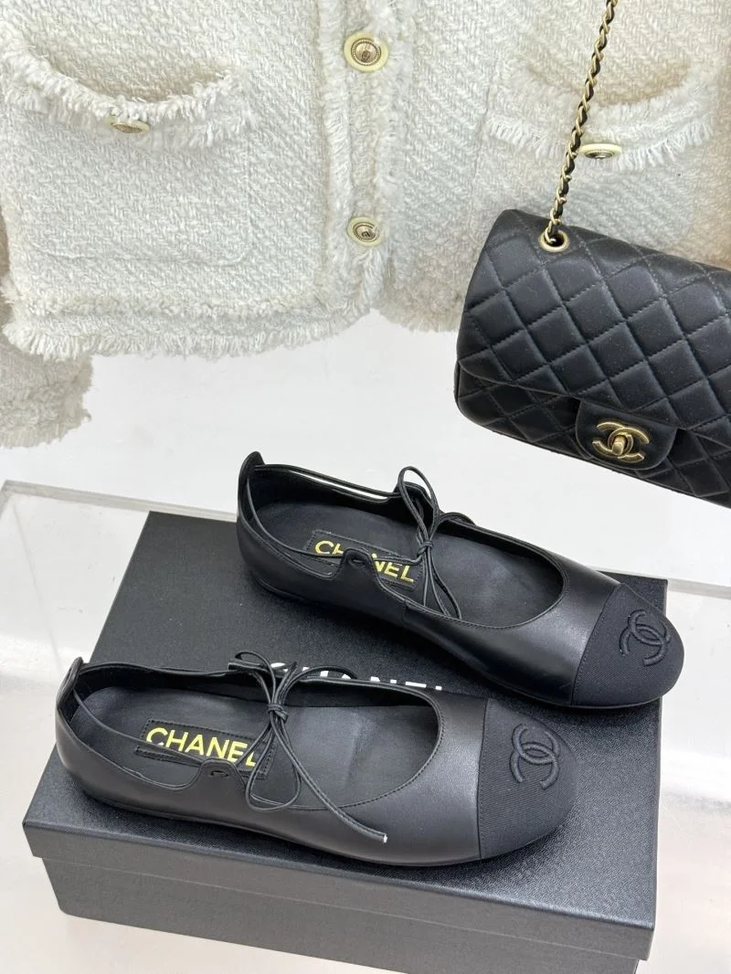 Top match Chanel Low Shoes