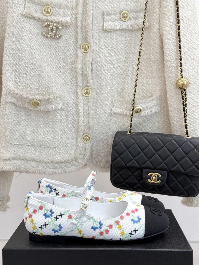 Chanel Low Shoes