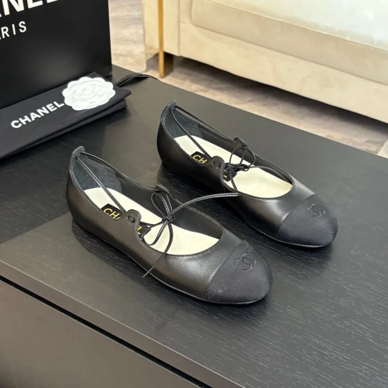 Brand-original Chanel Low Shoes