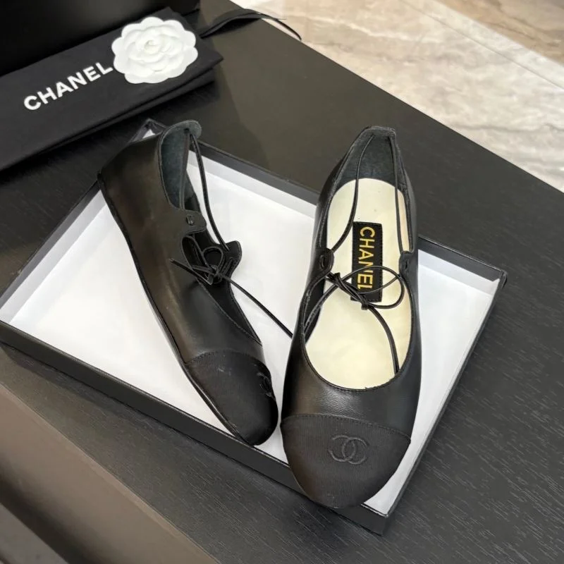 Brand-original Chanel Low Shoes