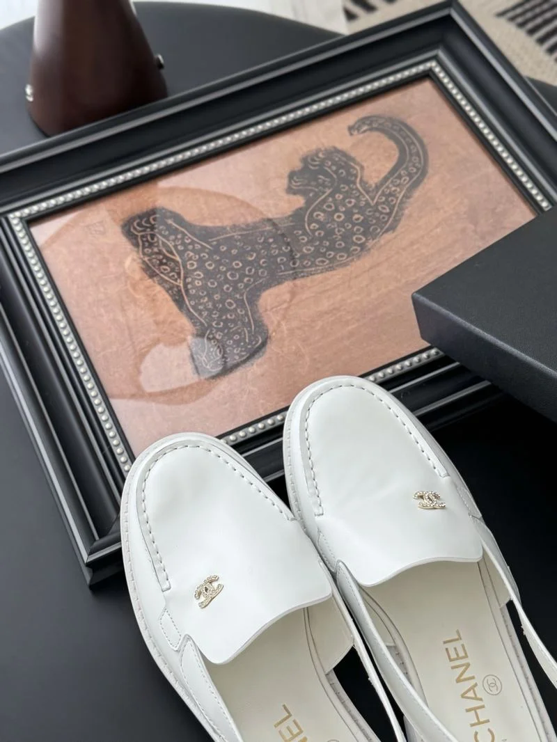 Top match Chanel Low Shoes
