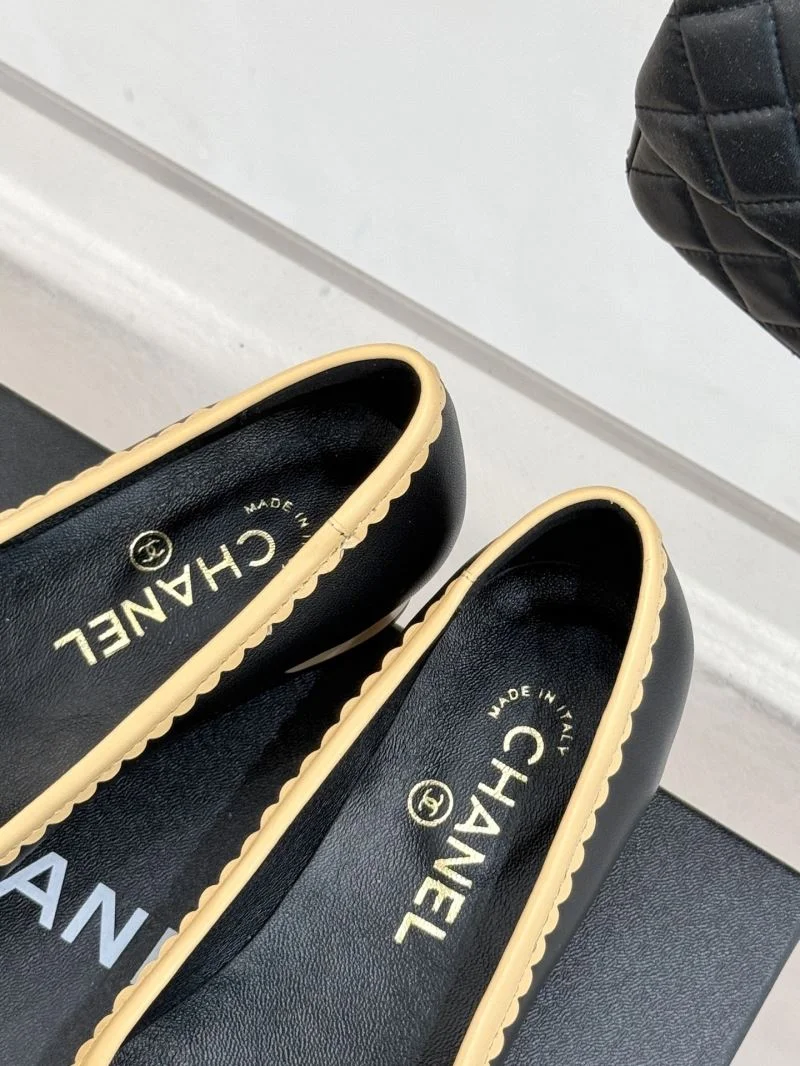 Accurate model Chanel Low Shoes