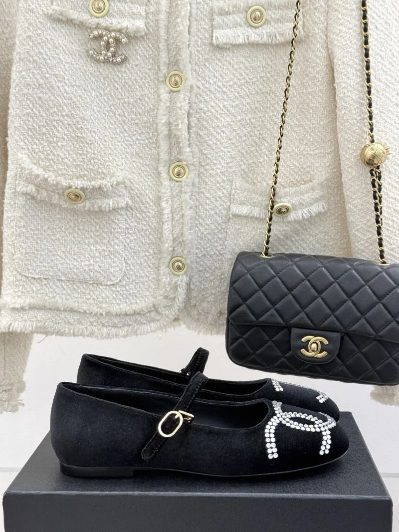 Chanel Low Shoes