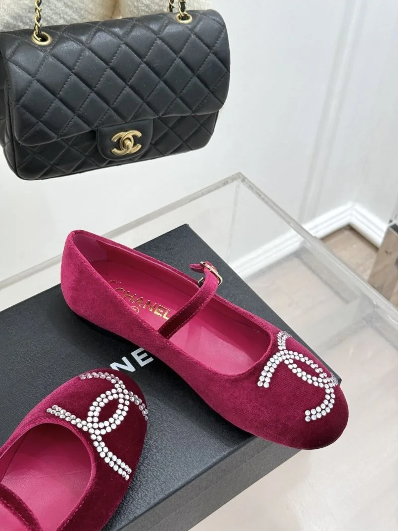 Low-cost Chanel Low Shoes