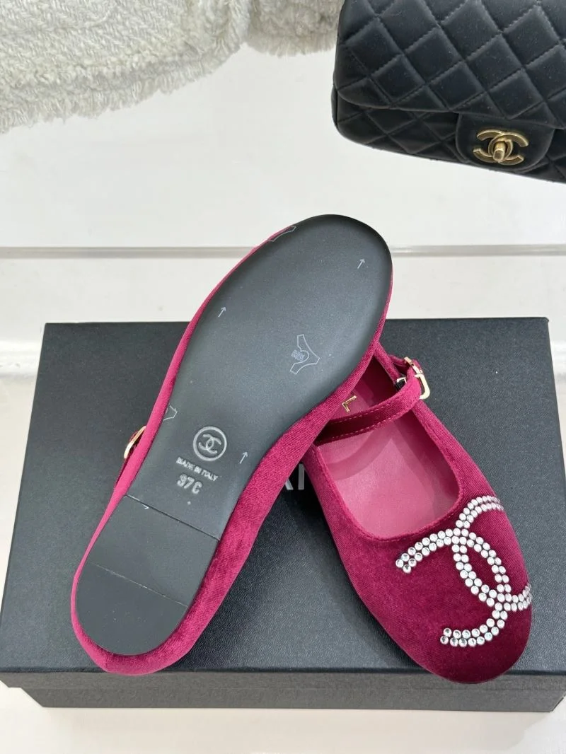Low-cost Chanel Low Shoes