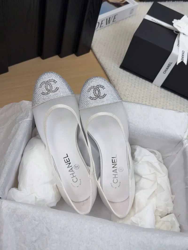 Brand-original Chanel Low Shoes