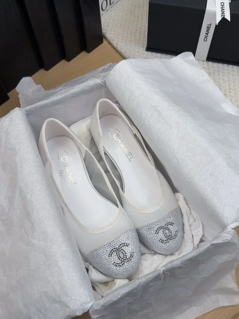 Brand-original Chanel Low Shoes