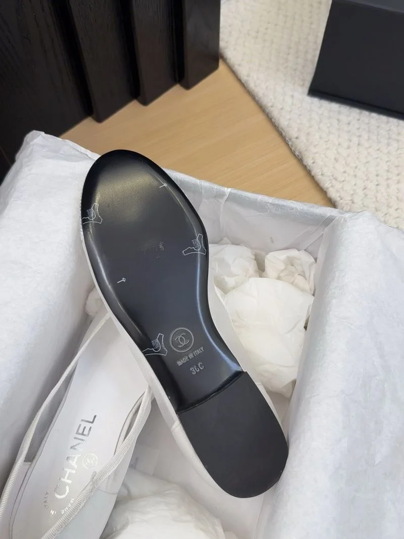 Brand-original Chanel Low Shoes