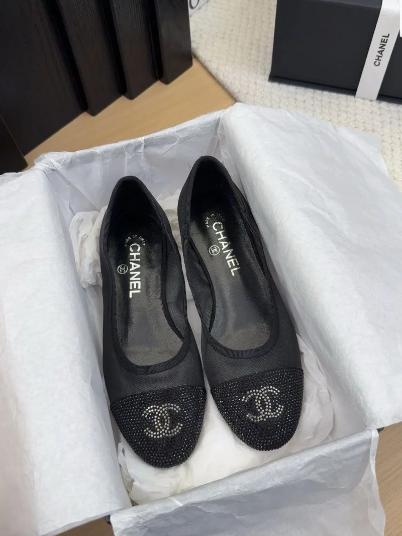 Brand-original Chanel Low Shoes