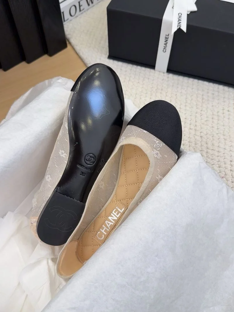 Official Chanel Low Shoes