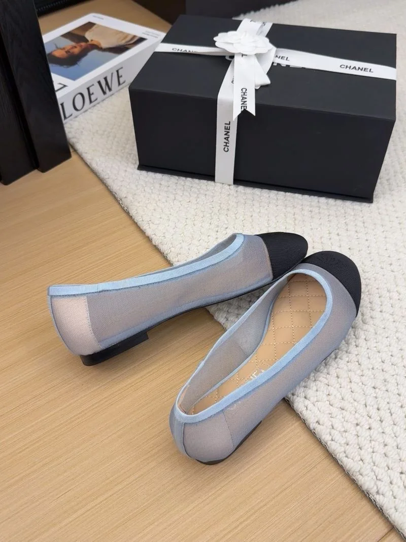 Exact replica Chanel Low Shoes