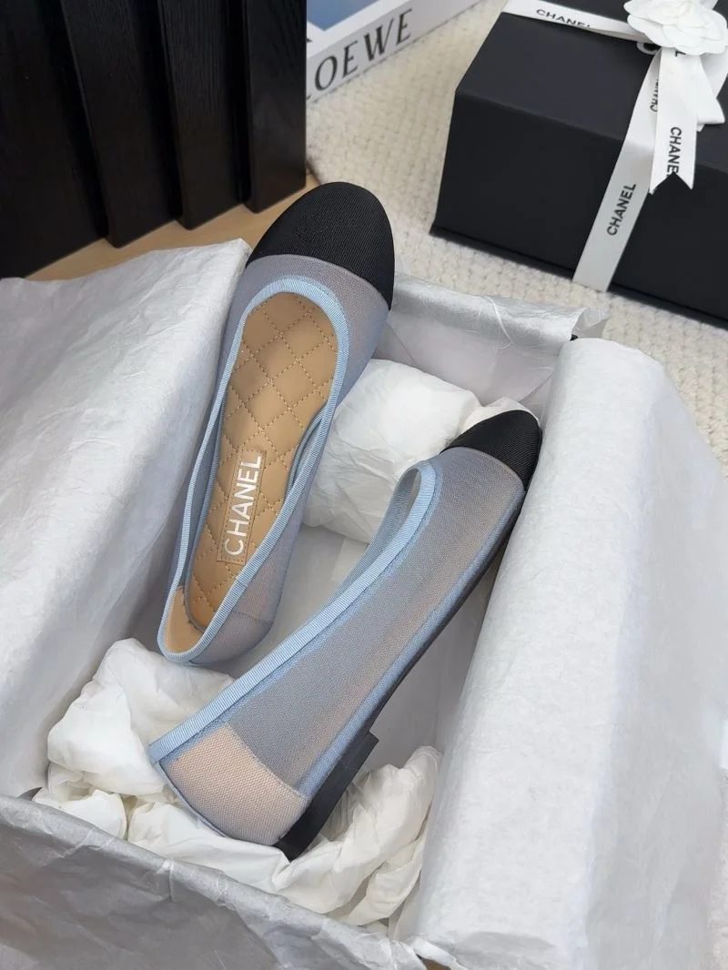 Exact replica Chanel Low Shoes