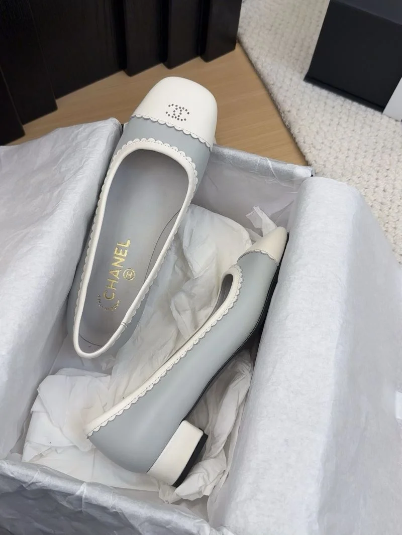 Genuine Chanel Low Shoes