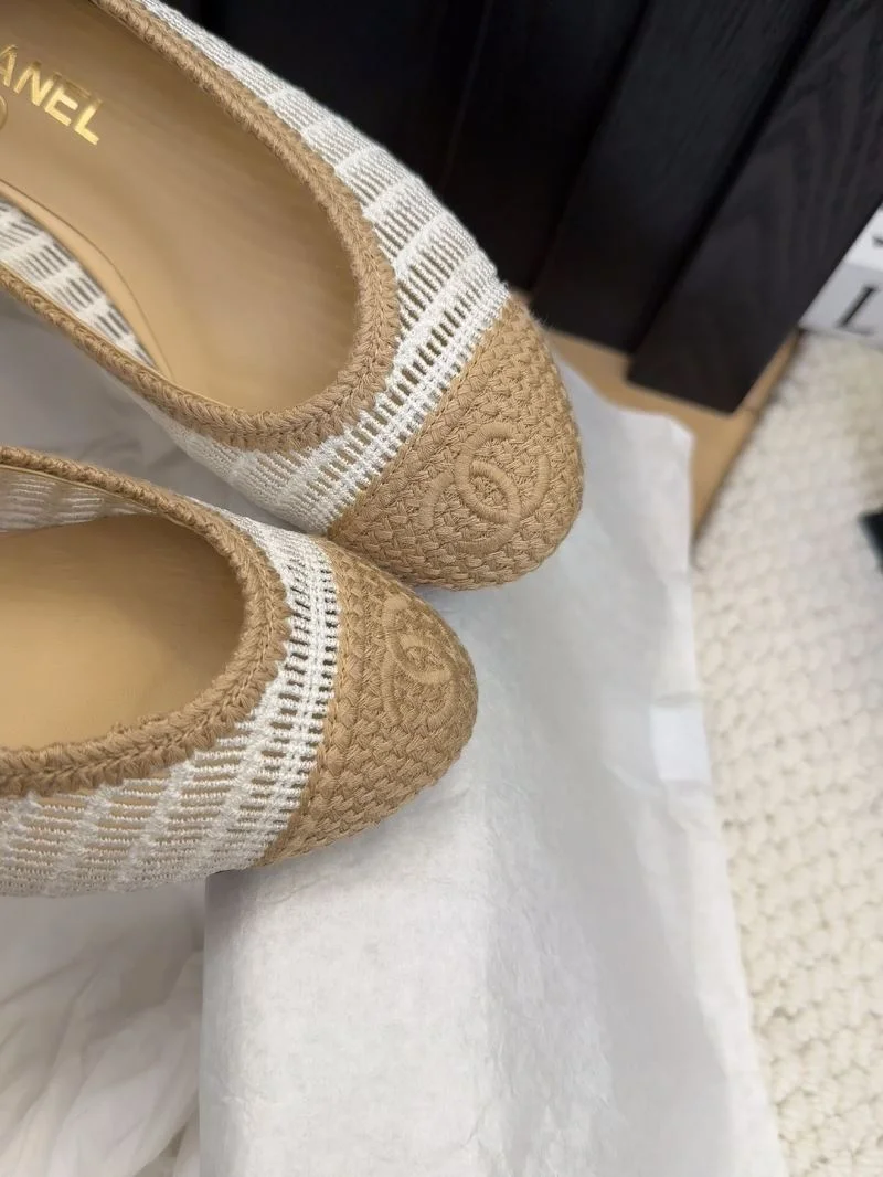 Inexpensive Chanel Low Shoes