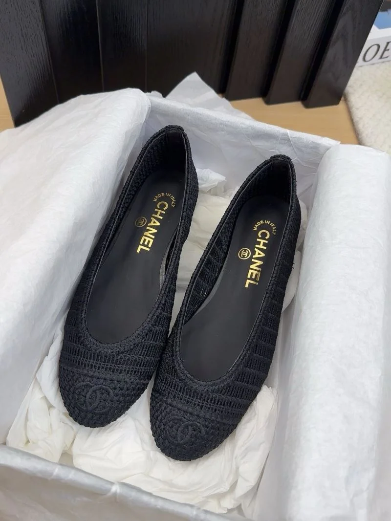 Indistinguishable Chanel Low Shoes