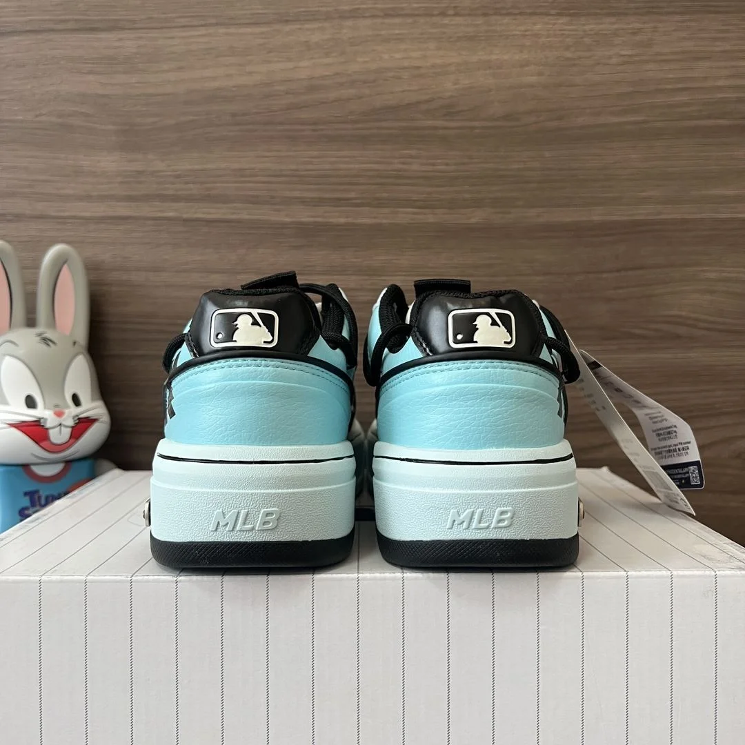 Perfect replica Chanel Low Shoes