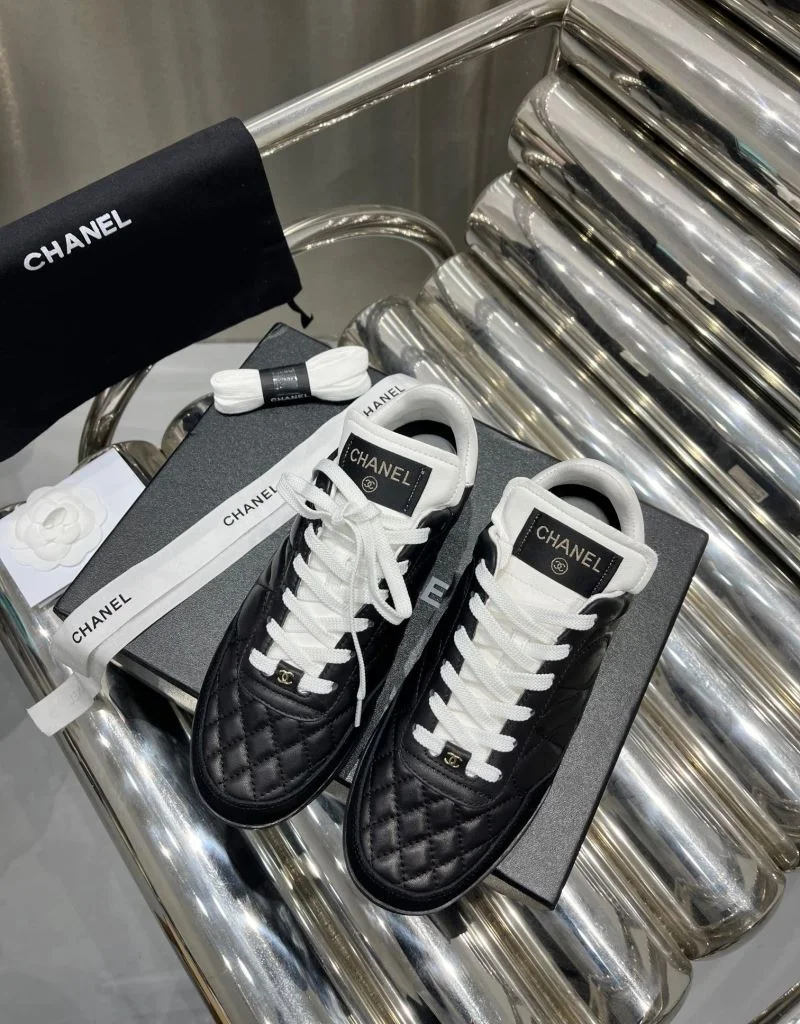Top match Chanel Low Shoes