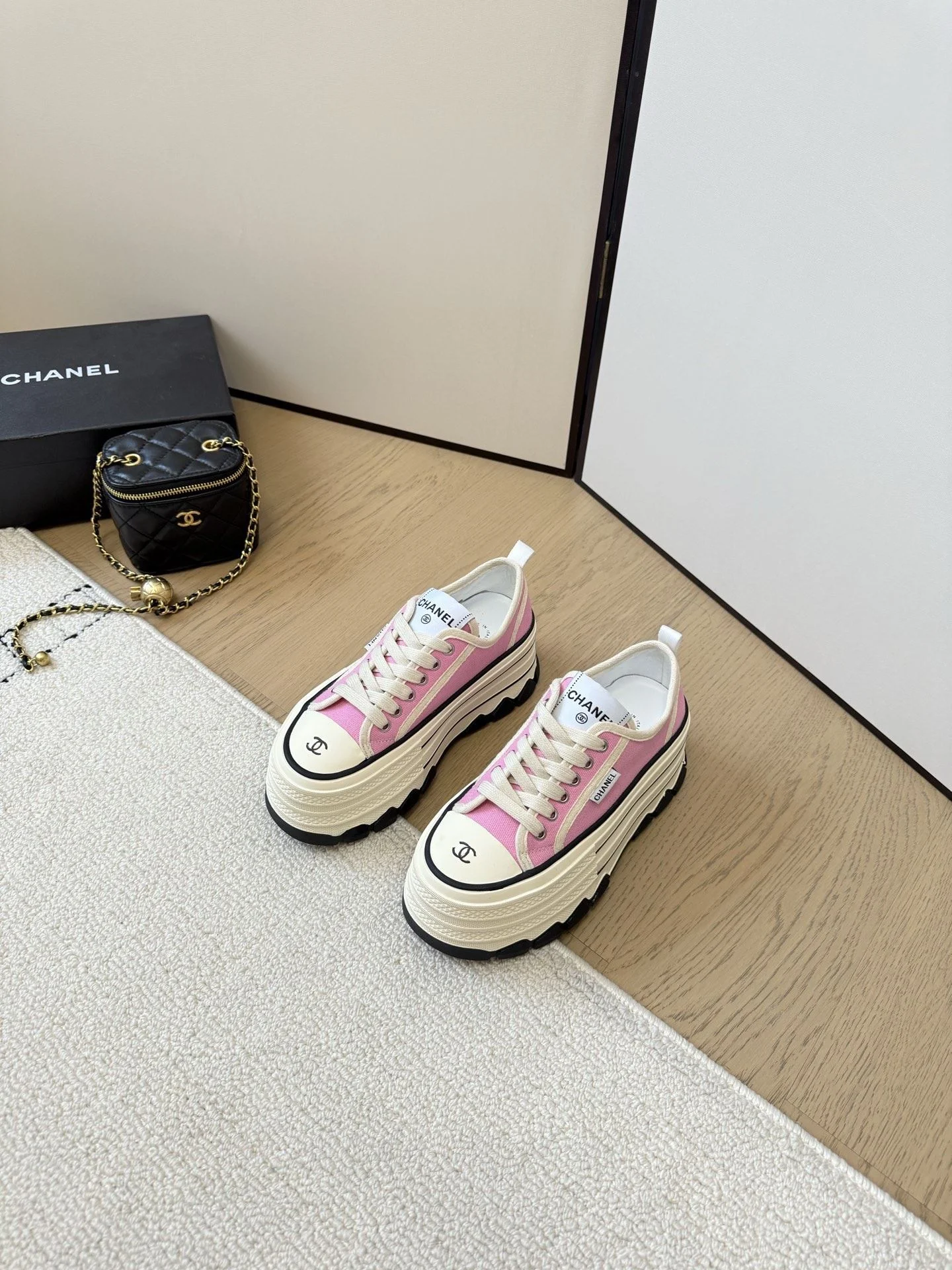 Perfect replica Chanel Low Shoes