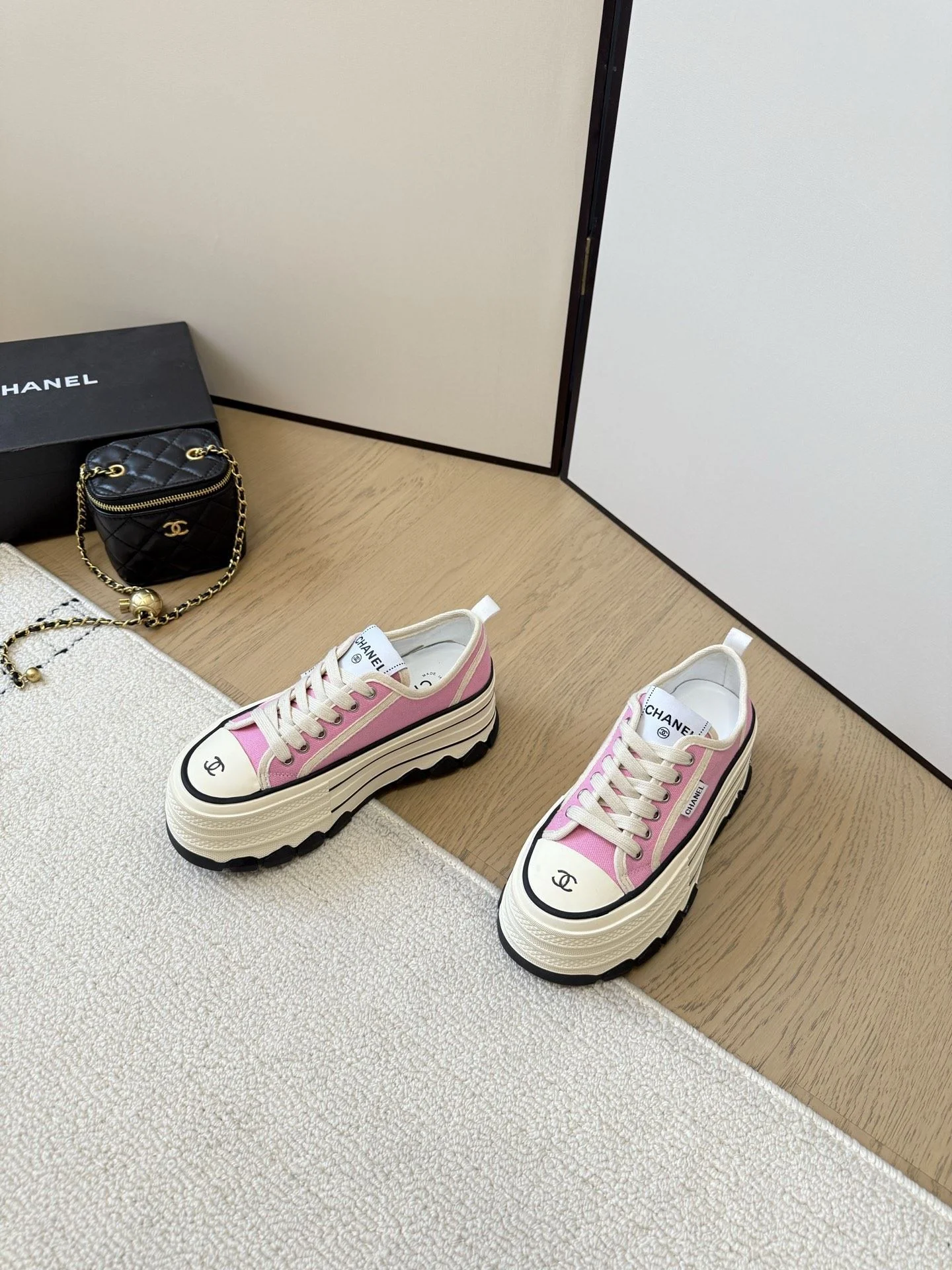 Perfect replica Chanel Low Shoes