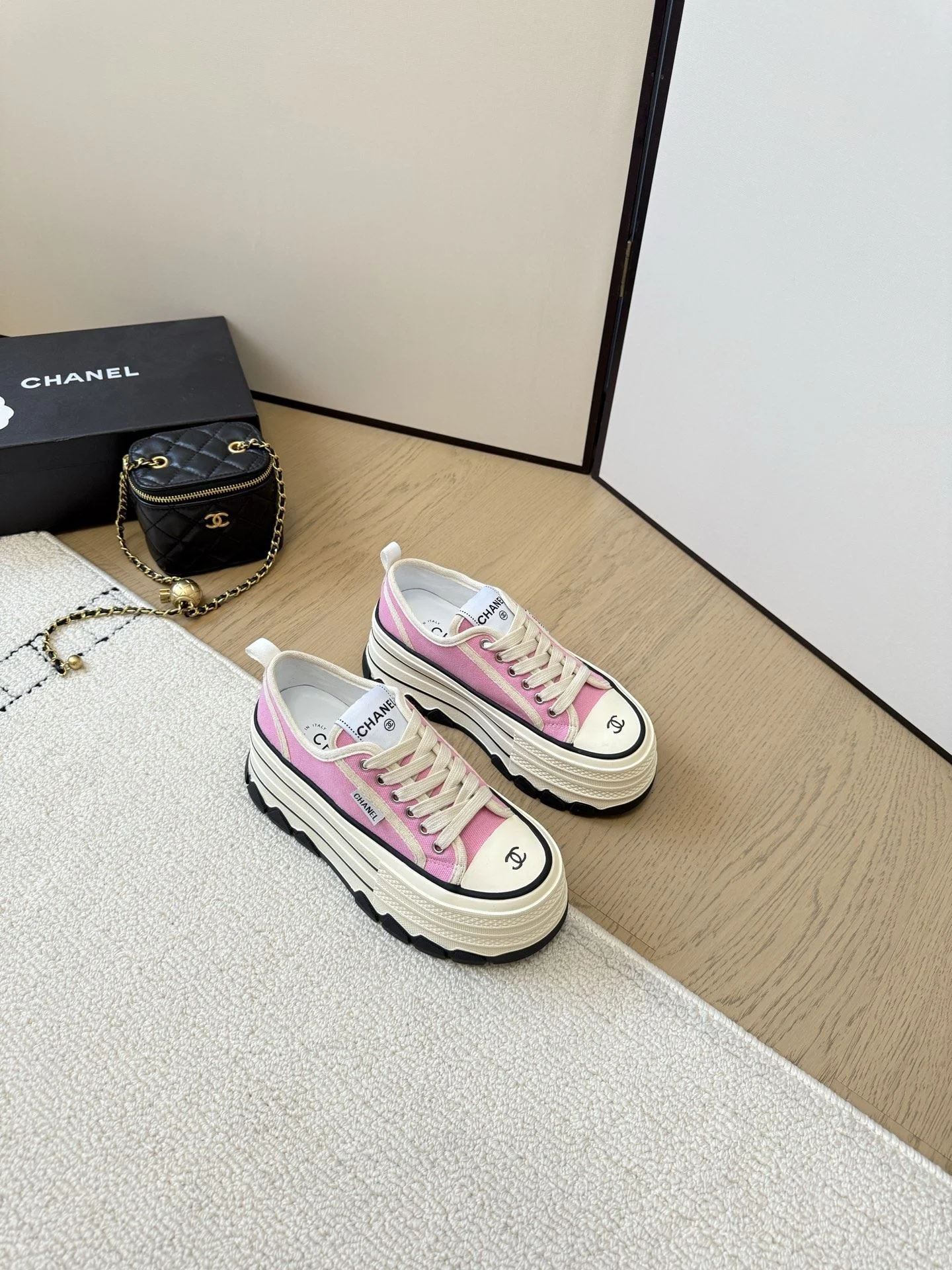 Perfect replica Chanel Low Shoes