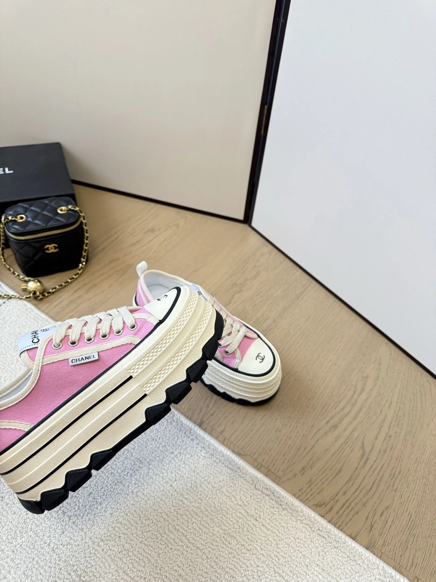 Perfect replica Chanel Low Shoes