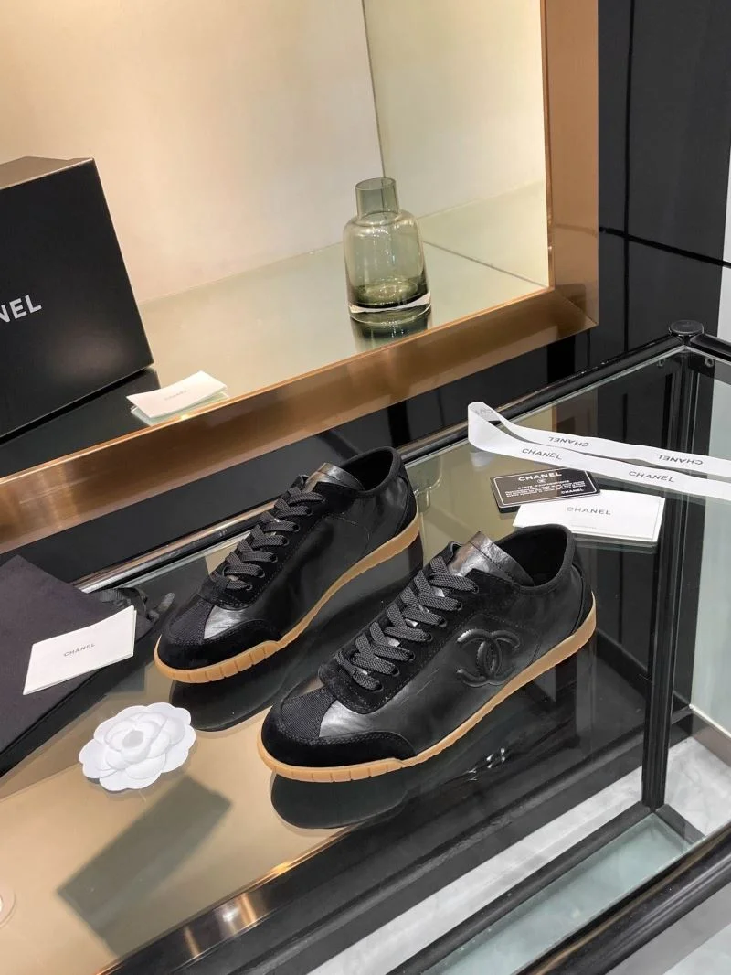 Bargain Chanel Low Shoes