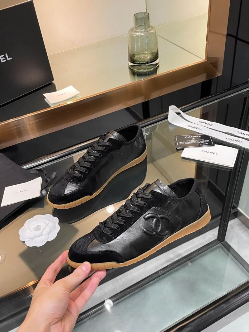 Bargain Chanel Low Shoes