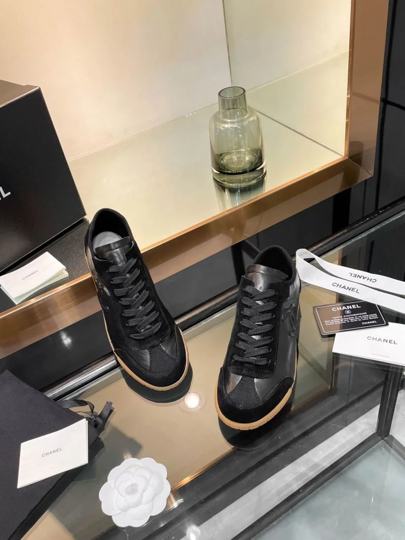 Bargain Chanel Low Shoes