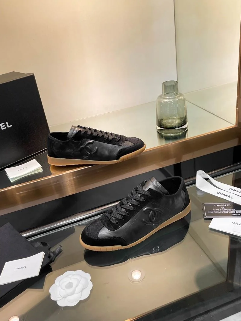 Bargain Chanel Low Shoes