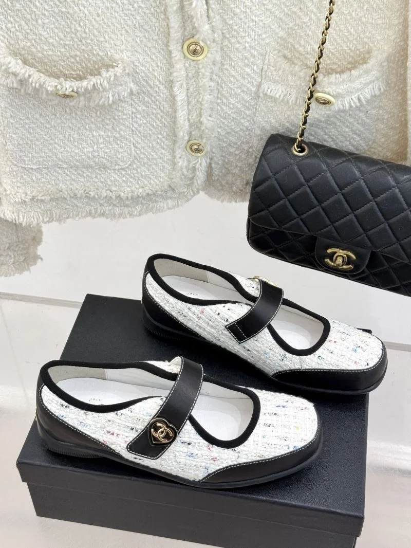 Official Chanel Low Shoes