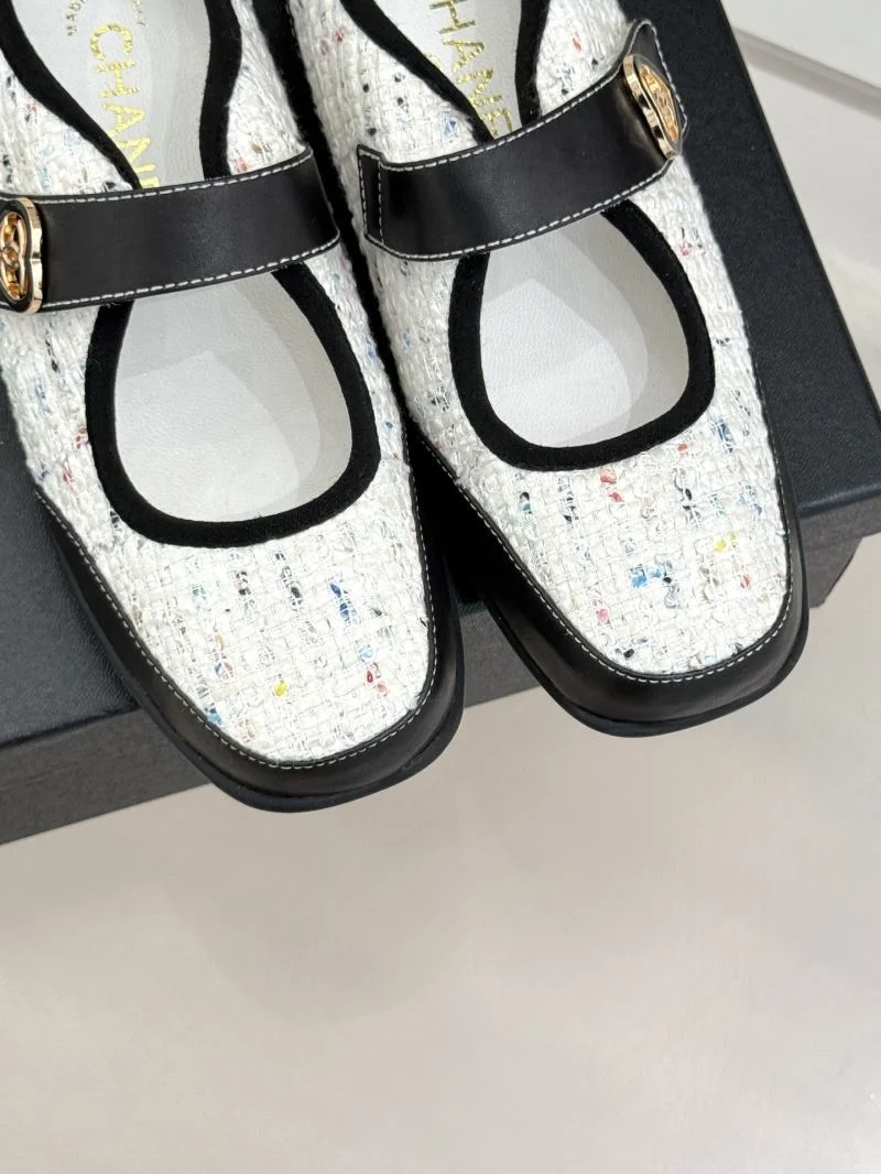 Official Chanel Low Shoes
