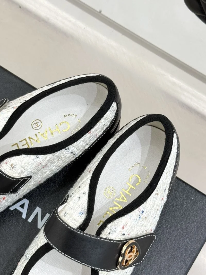 Official Chanel Low Shoes