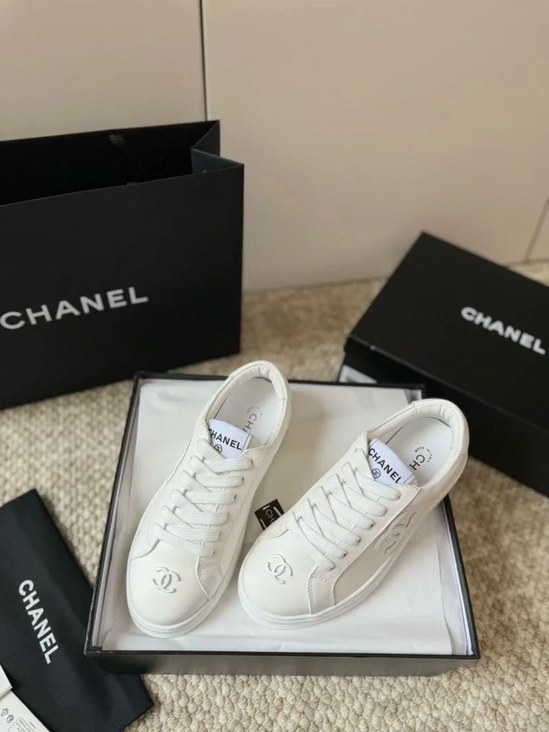 Precise copy Chanel Low Shoes