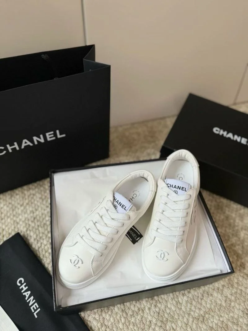 Precise copy Chanel Low Shoes