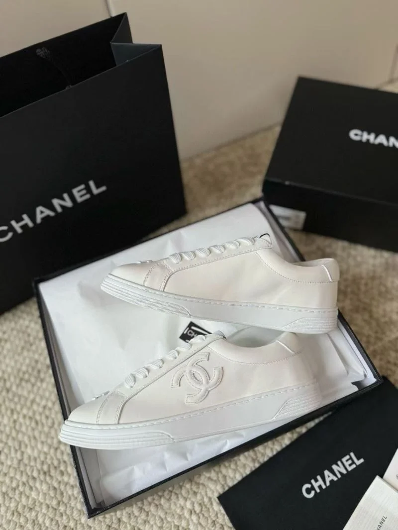 Precise copy Chanel Low Shoes