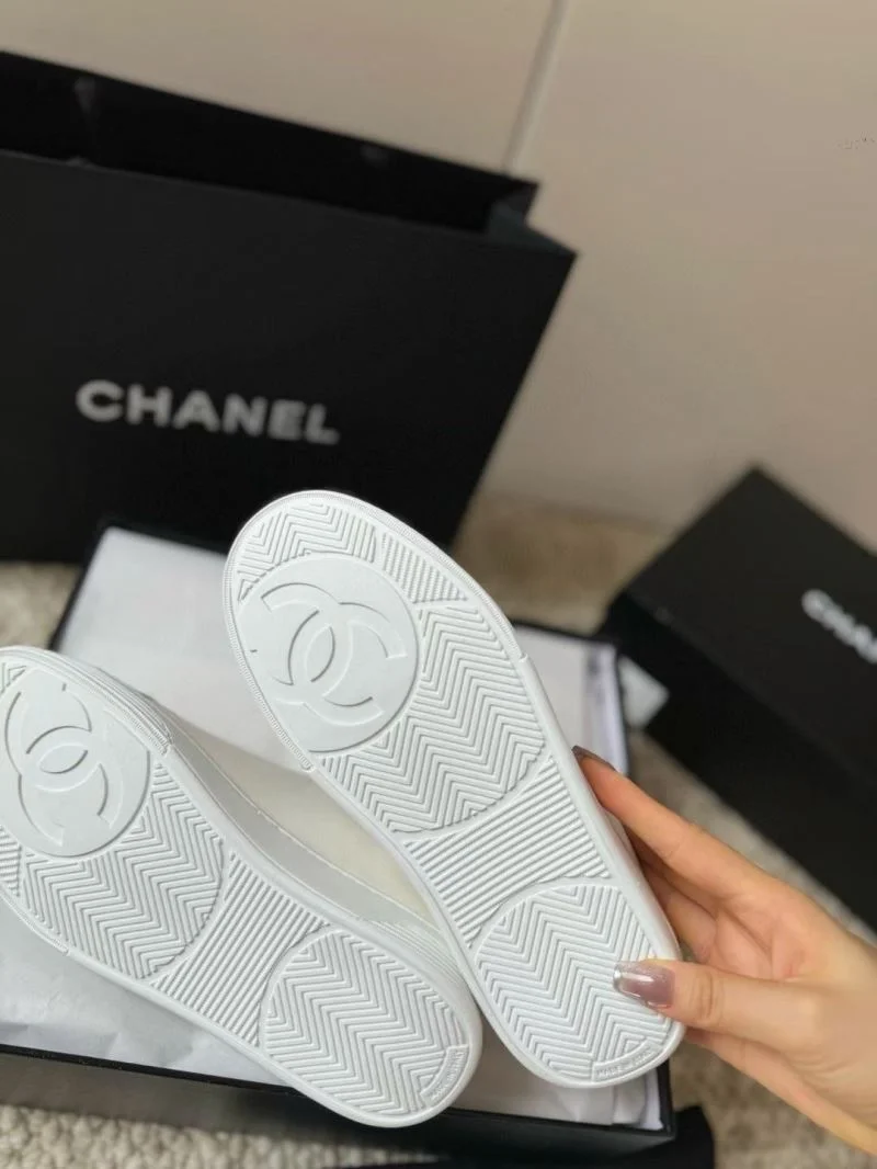 Precise copy Chanel Low Shoes