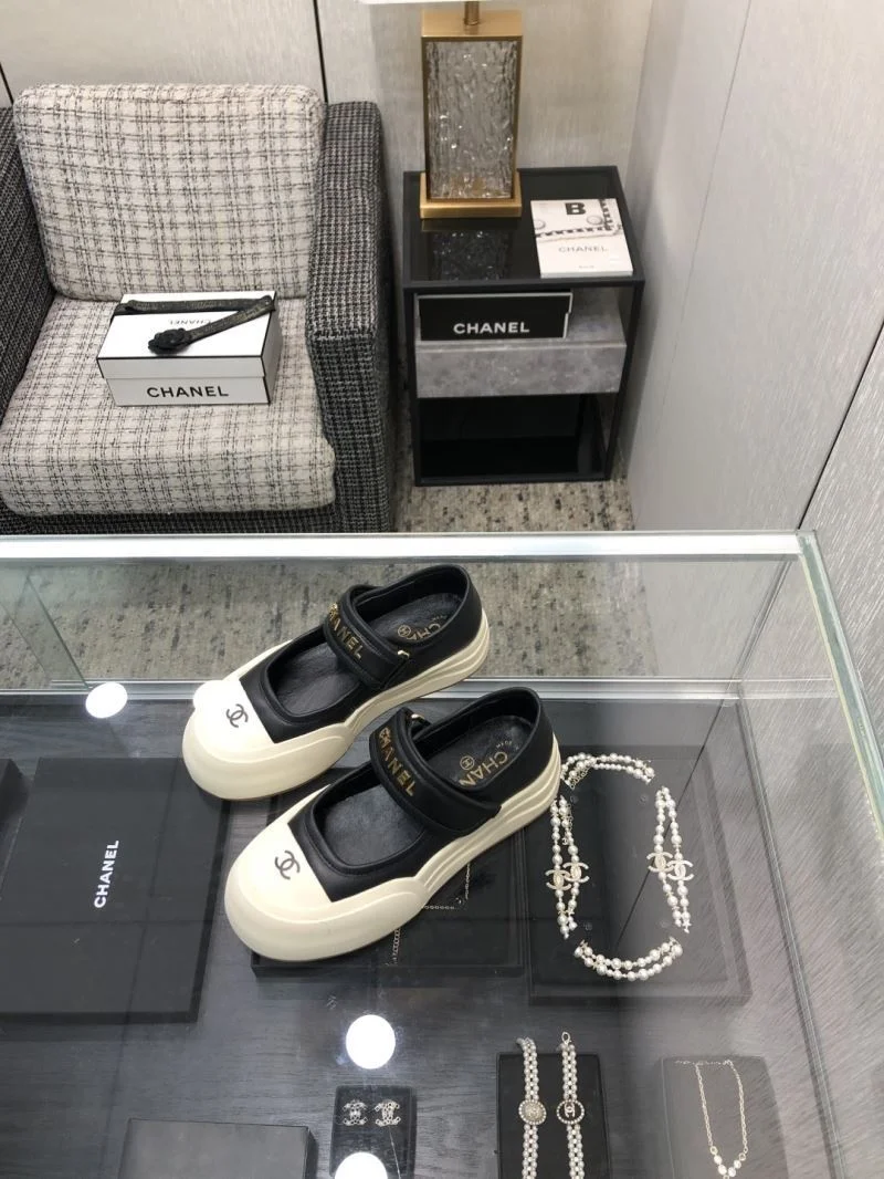 Top match Chanel Low Shoes