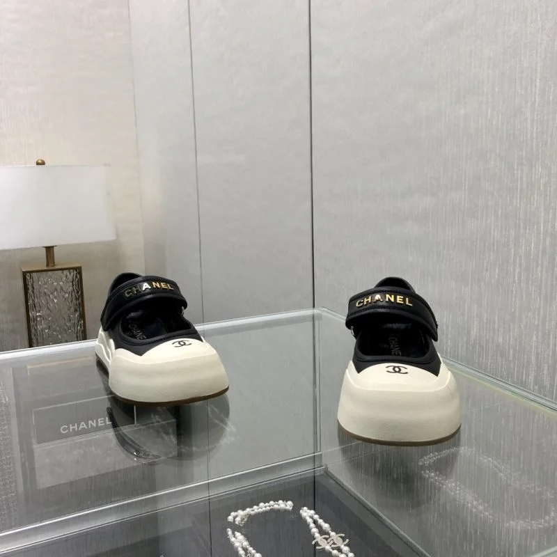 Top match Chanel Low Shoes