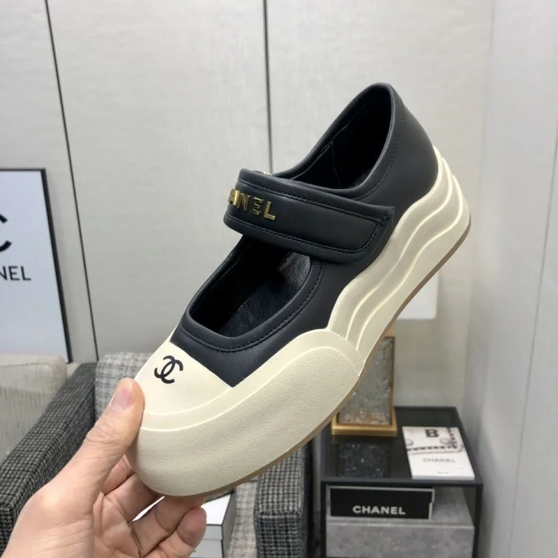 Top match Chanel Low Shoes