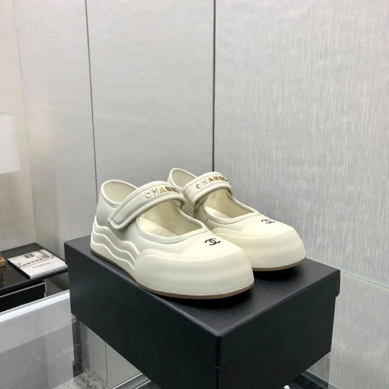 Exact replica Chanel Low Shoes