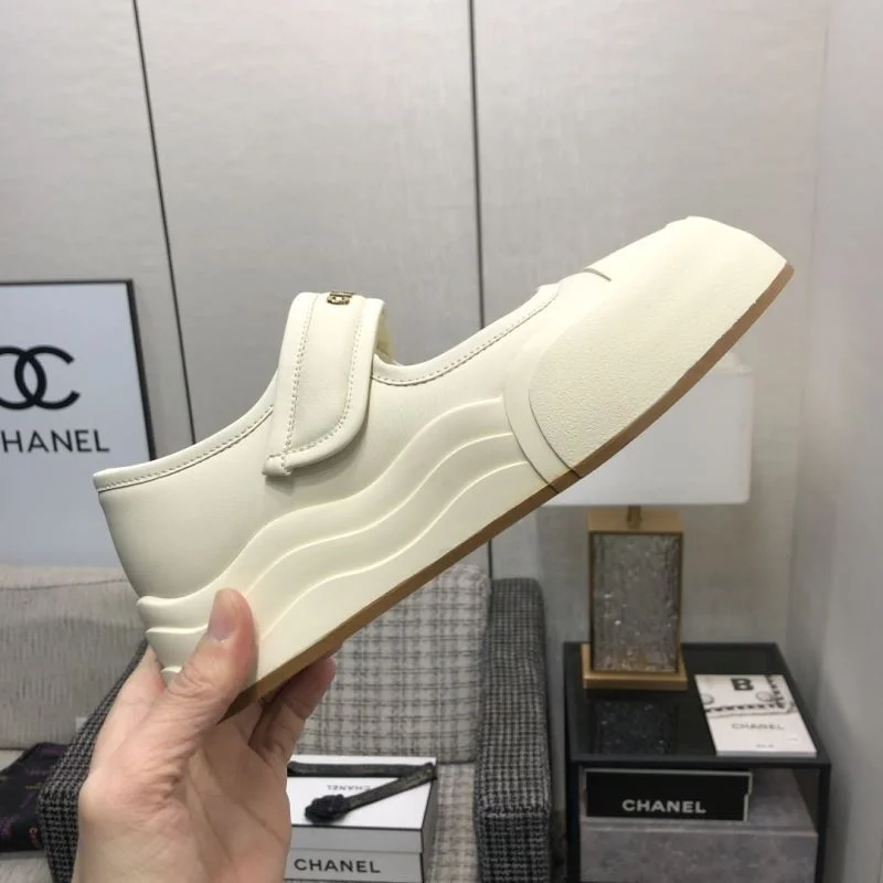 Exact replica Chanel Low Shoes